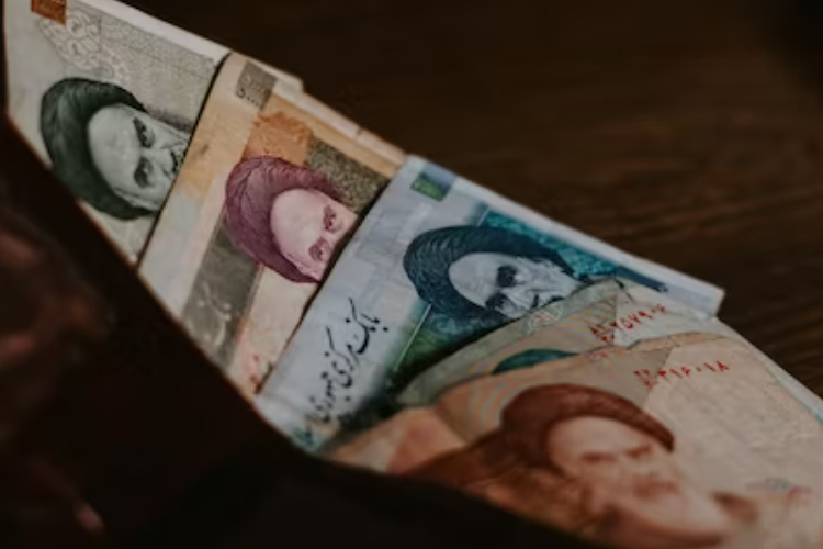 281 Real Riyal Berapa Rupiah Berikut Perhitungan Konversinya Terbaru
